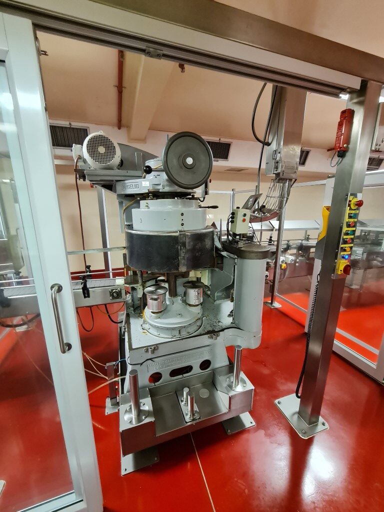 Mach4Food | Angelus 50PR DF Automatic Seamer for 153 mm